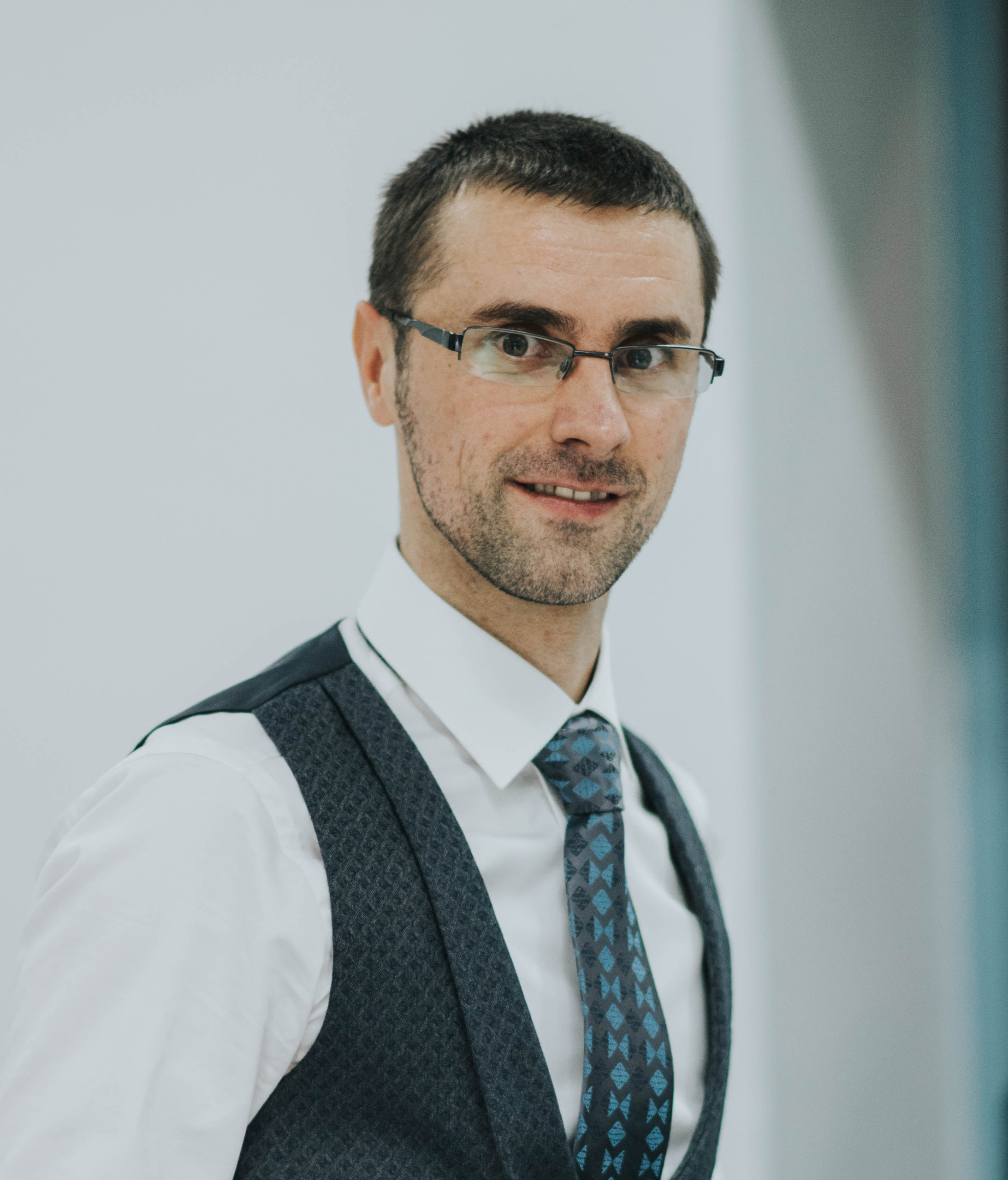 Dr.sc. Alem Čolaković - Fakultet za saobraćaj i komunikacije ...